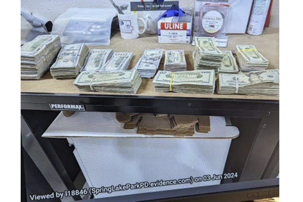 Feds seek woman who left bag of $120,000 as bribe with promise of more ...